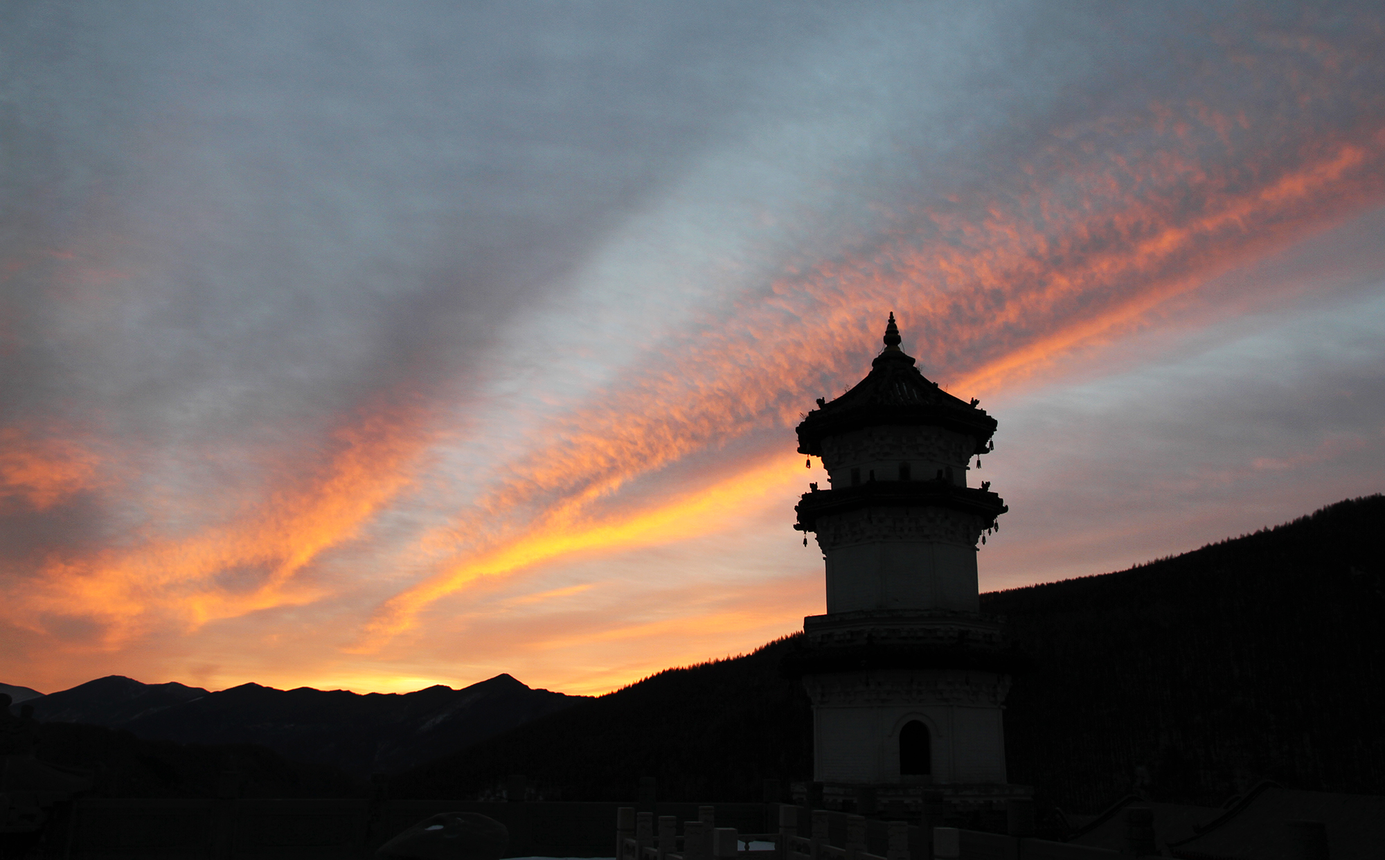 Guest Lecture: Politics in the Translation of Buddhist Texts: Timothy ...